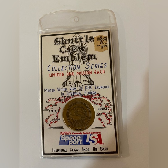 Other | Vintage 198s Nasa Kennedy Spaceport Shuttle Crew Emblem Bronze ...